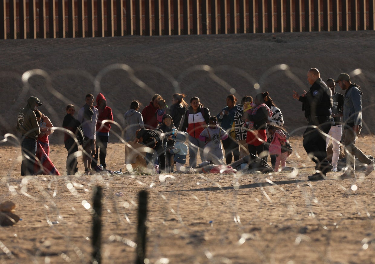 Why did Title 42 end, and what's happening at the border? - CBS News