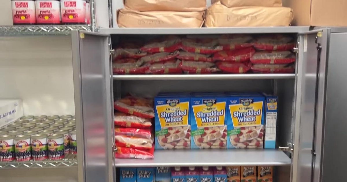 Hunger on college campuses often hides in plain sight - CBS New York