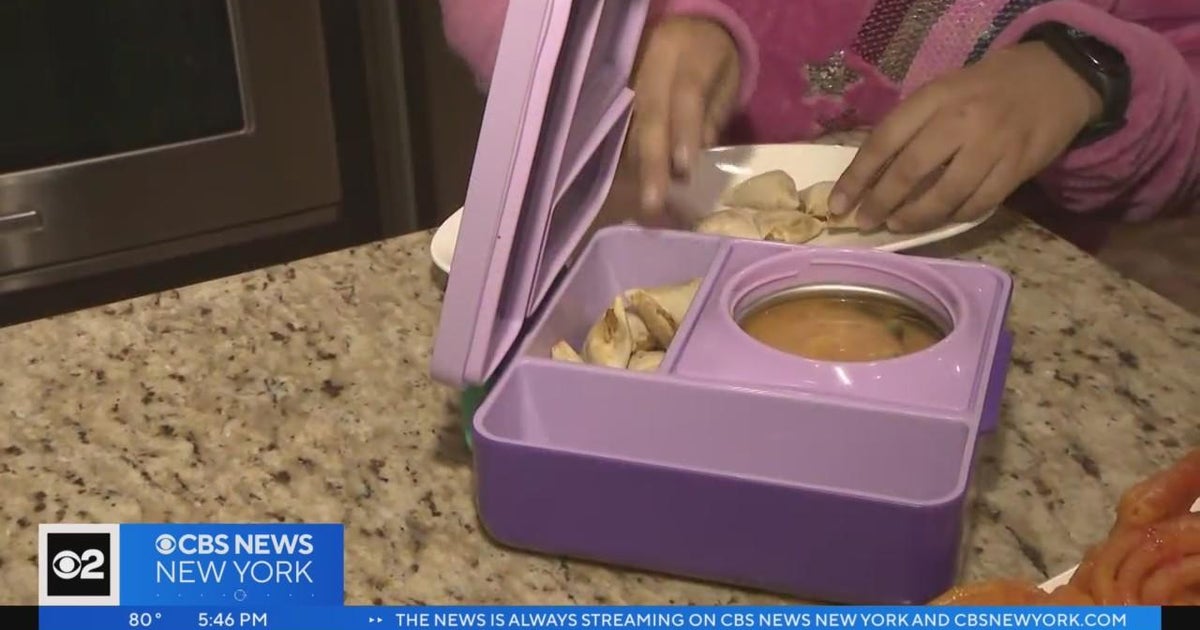 "Love Your Lunch" campaign encourages kids to fight food bullying - CBS ...