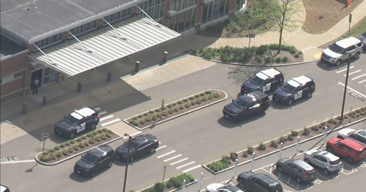 4 stabbed in fights at Brockton High School, hospital - CBS Boston
