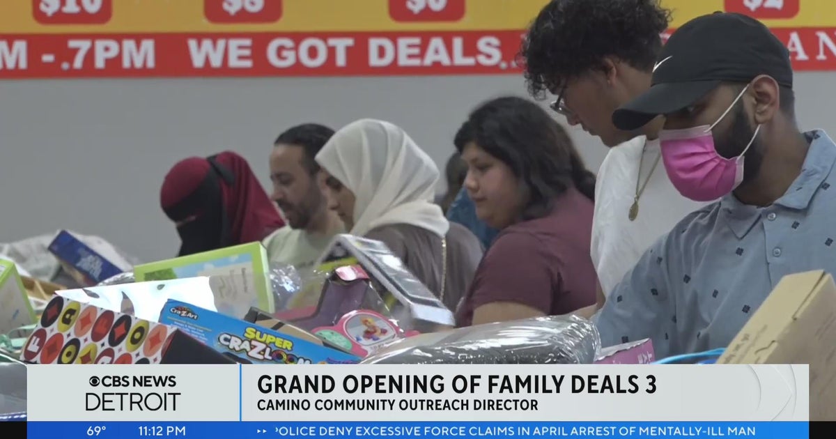 Customers go crazy for new liquidation Family Deals store in Southwest ... Customers go crazy for new liquidation Family Deals store in Southwest ...