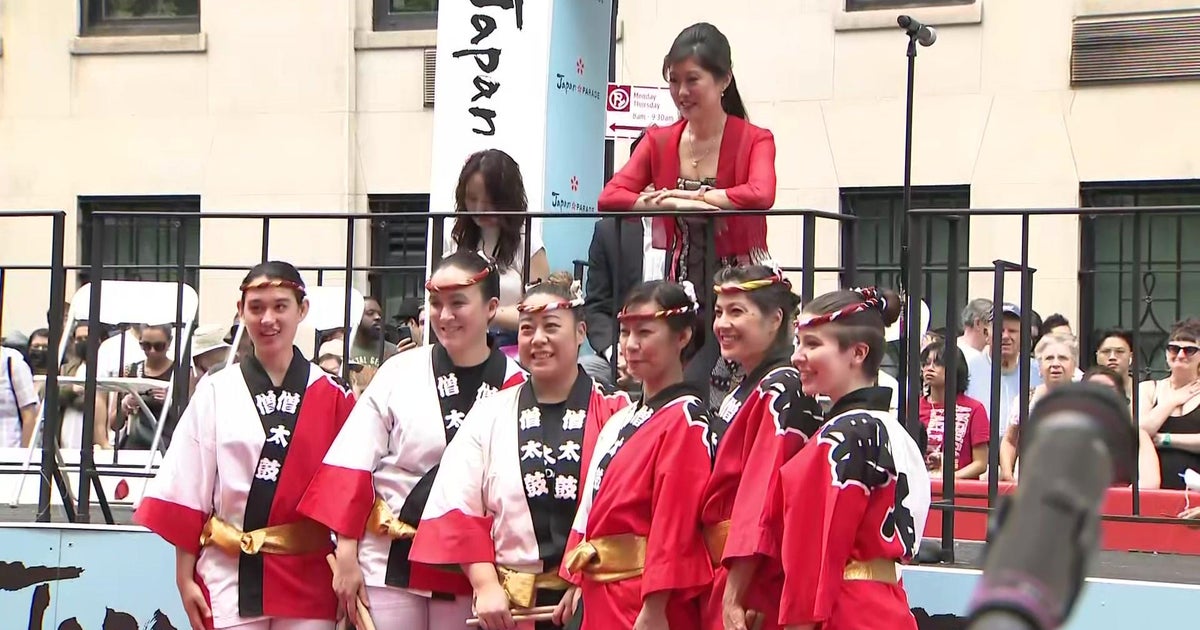 Olympic gold medalist Kristi Yamaguchi is grand marshal in New York ...