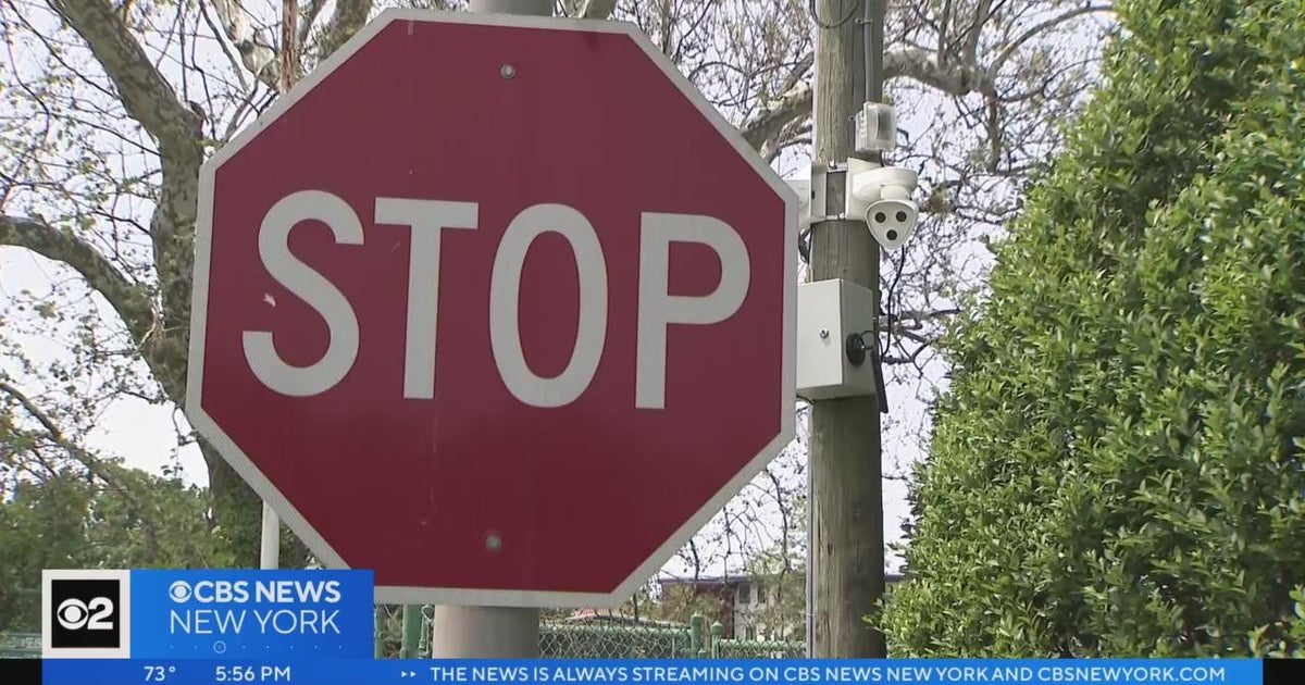 Long Island village testing stop sign cameras - CBS New York