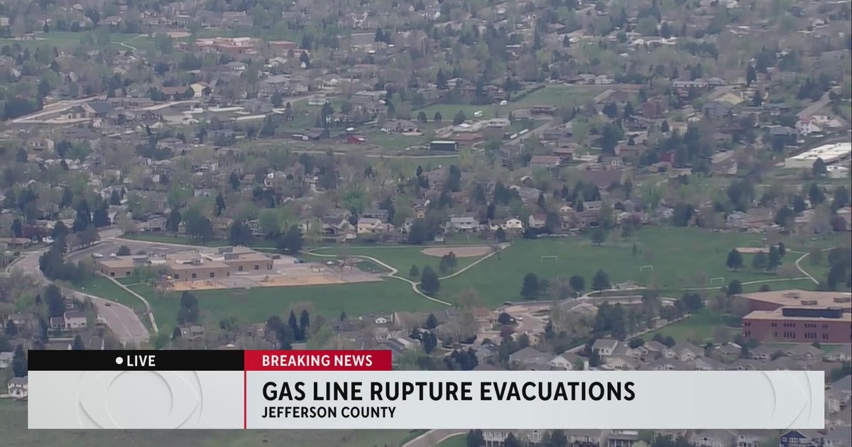 Severed gas line forces people to evacuate in Jefferson County - CBS ...