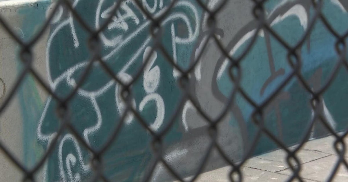 Town of Islip launches investigation after graffiti found in Brentwood ...