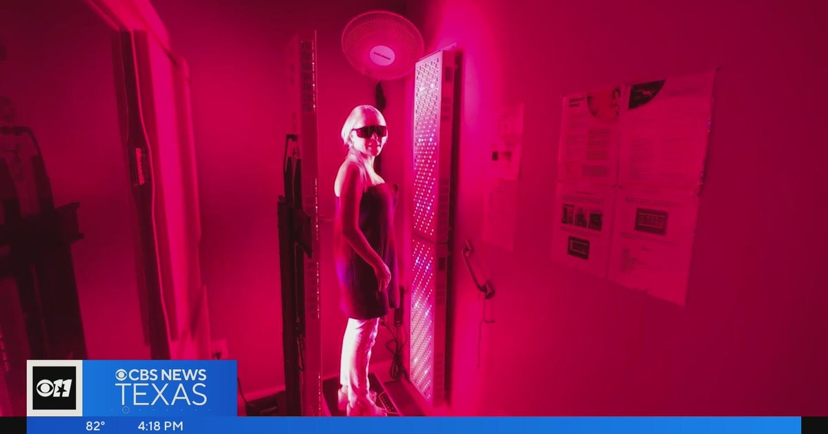 Here are the benefits to red light therapy - CBS Texas