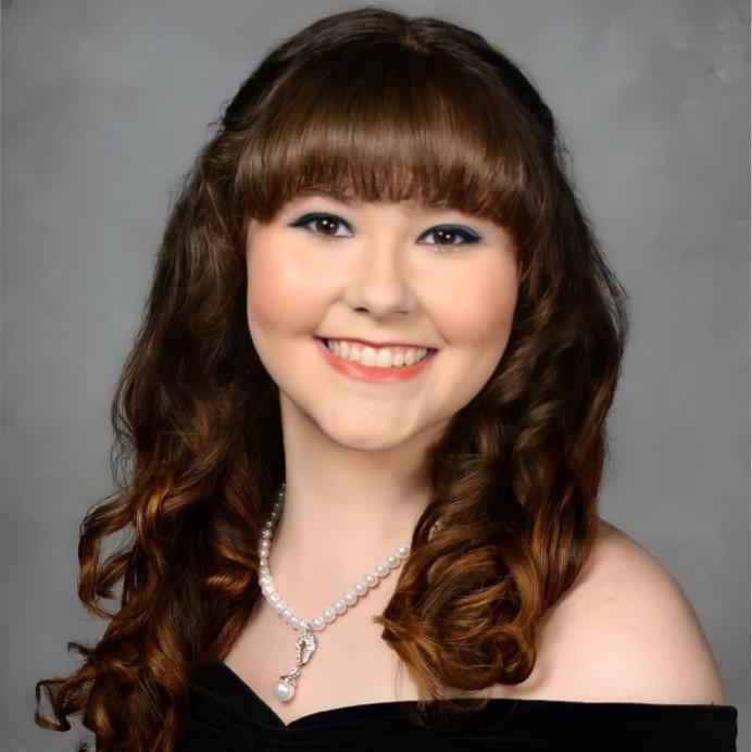 TV reporter Tabitha Bartoe says she was fired over having curly hair ...