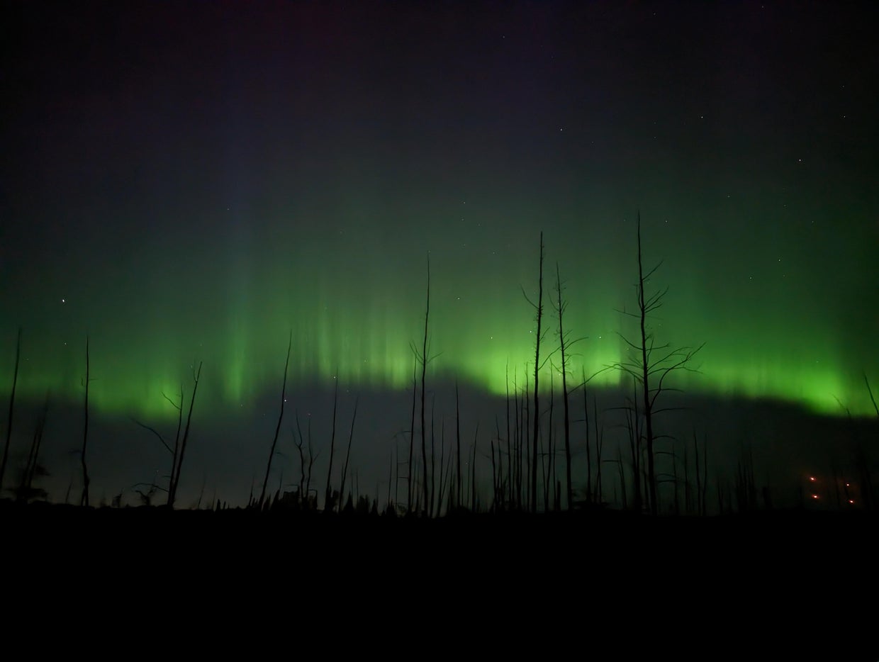 Minnesotans capture photos of stunning northern lights display - CBS ...