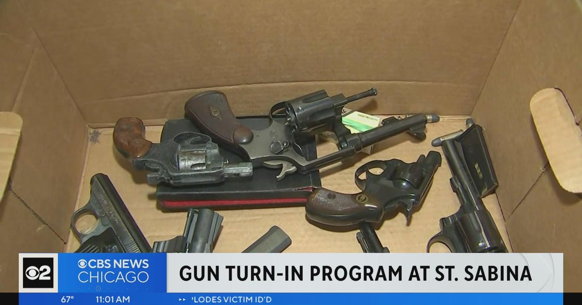 Gun turn-in program at St. Sabina - CBS Chicago