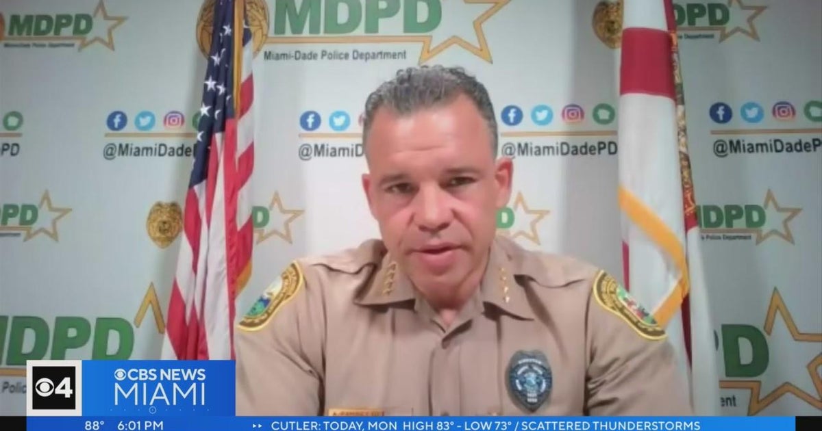 Miami-Dade police officer airlifted to hospital after Miami Lakes crash ...