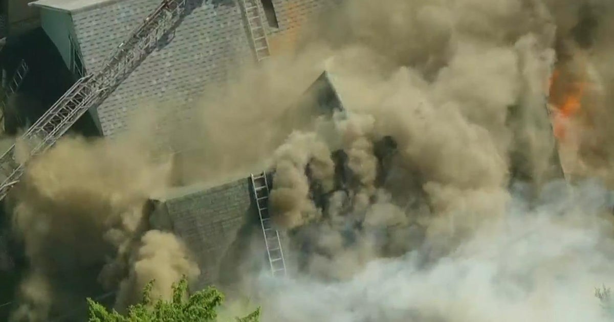 Crews battle house fire in Roseland neighborhood - CBS Chicago