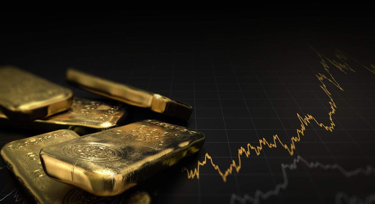 Investing in gold vs. stocks: What's the difference? - CBS News