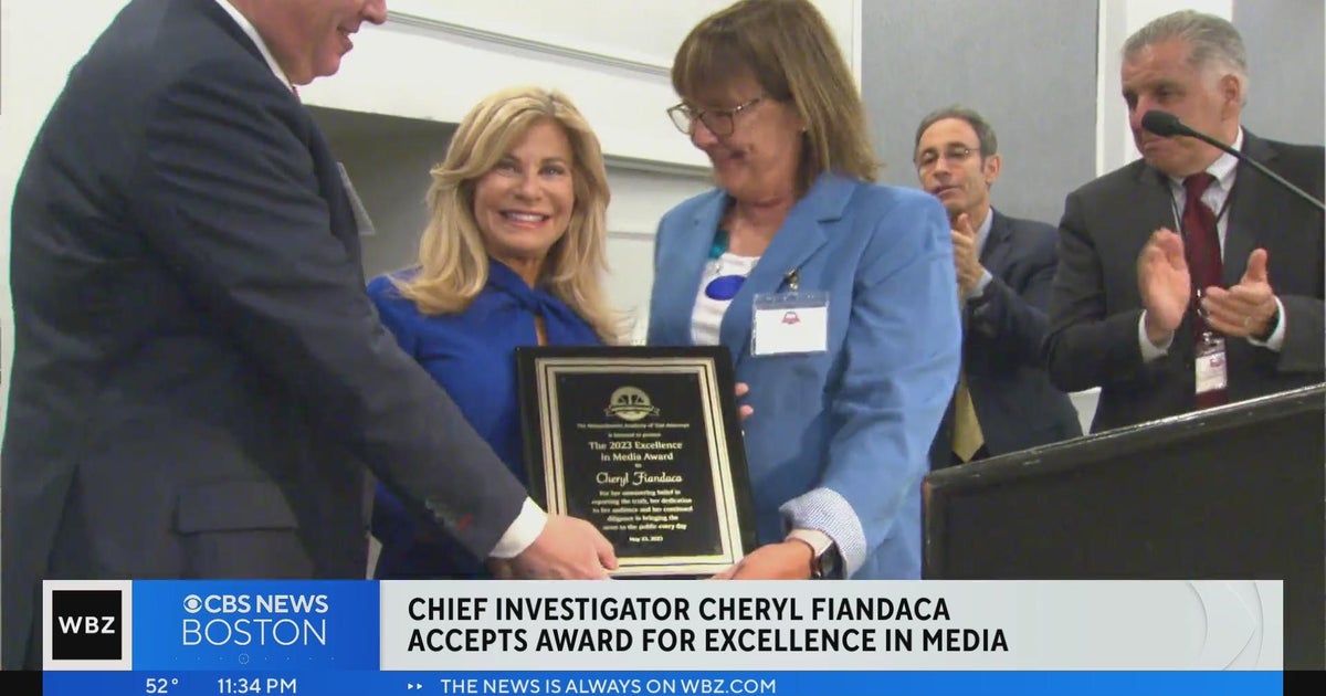 Cheryl Fiandaca accepts award for excellence in media - CBS Boston