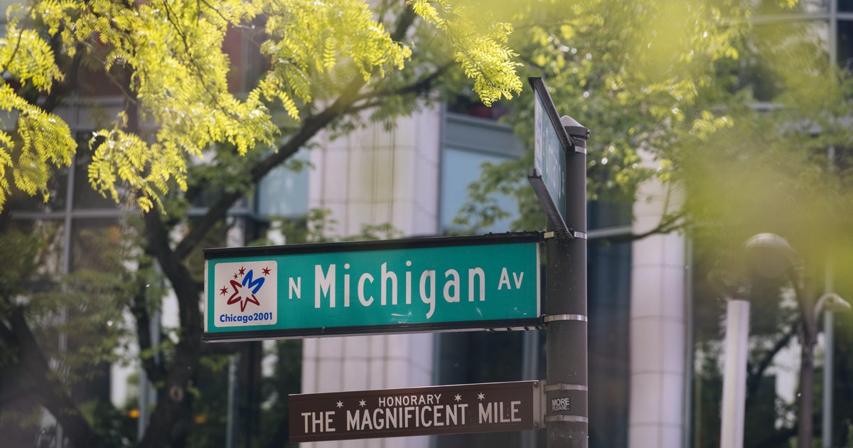 Thieves rob off-duty ATF agent on Magnificent Mile - CBS Chicago