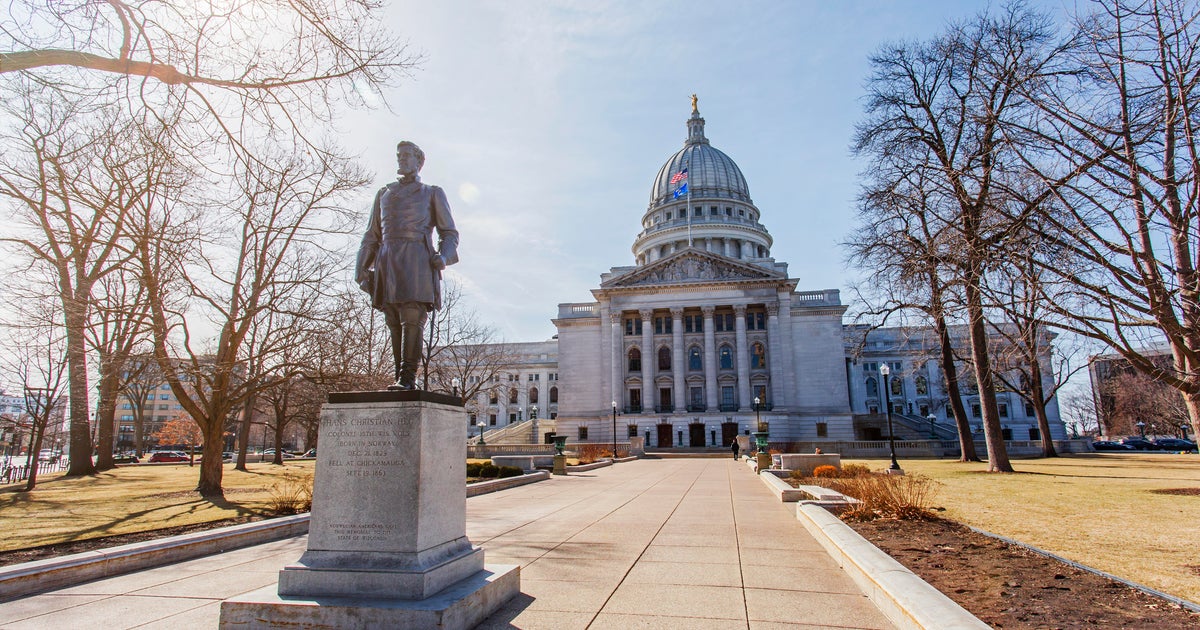 Wisconsin Democrats inch closer to overturning Republican-drawn ...