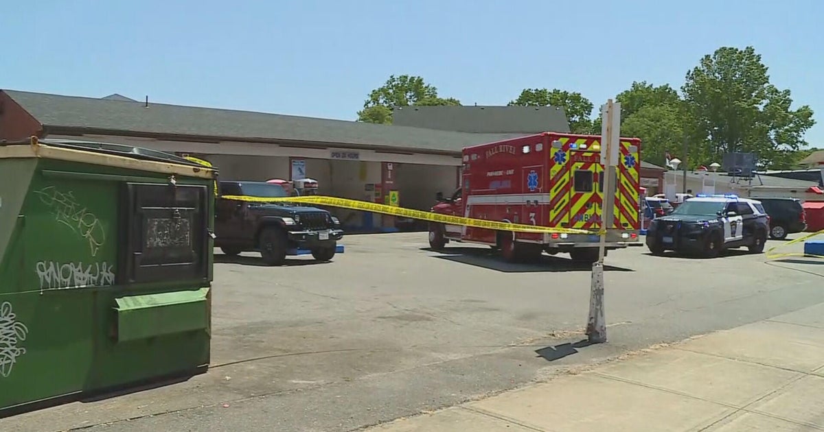 Woman shot and killed at Globe Car Wash in Fall River - CBS Boston