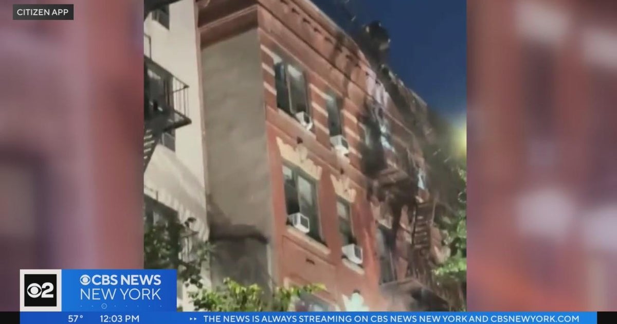 Father and son critically hurt in SoHo fire - CBS New York
