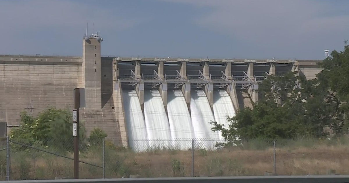 Plan underway to raise Folsom Dam to store more water in the lake - CBS ...