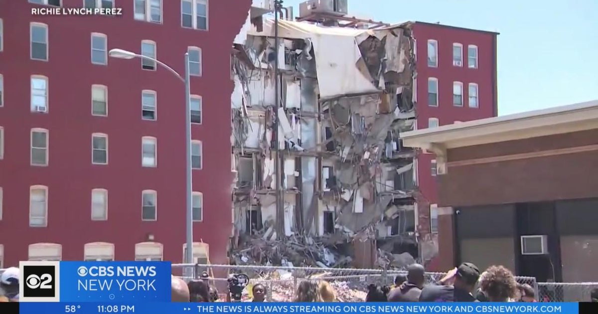 5 unaccounted for after Iowa apartment building collapse - CBS New York