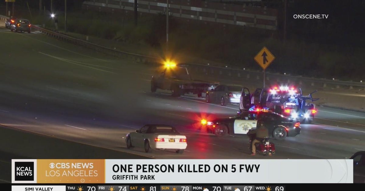 One person killed in deadly I-5 Fwy accident in Griffith Park - CBS Los ...