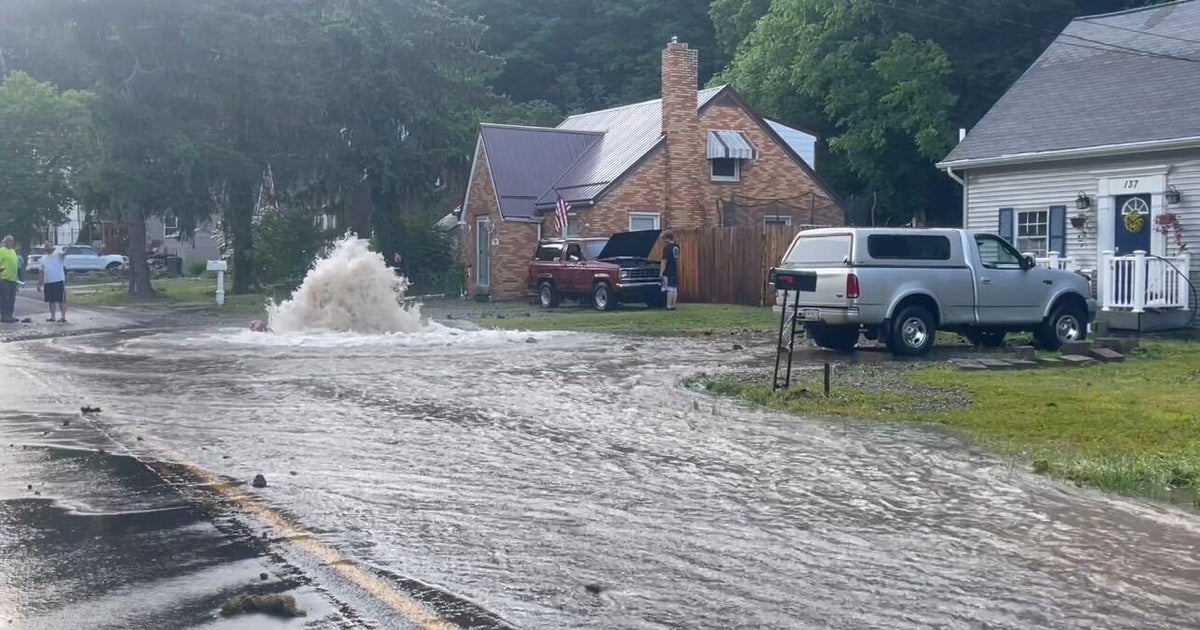 Homes damaged after fire hydrant bursts in Ross Township - CBS Pittsburgh