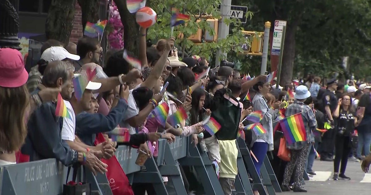 Queens celebrates Pride with biggest parade turnout ever, organizers ...