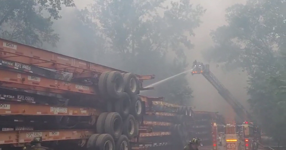 Fire under control near pallet company in Back of the Yards - CBS Chicago