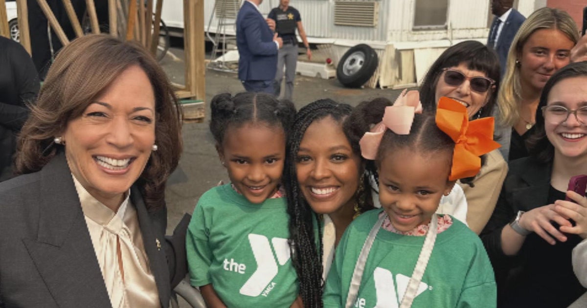 Young girls meet Vice President Kamala Harris during her trip to ...