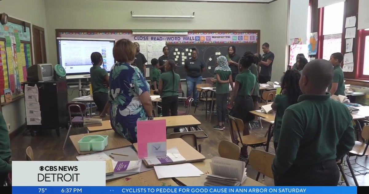 Detroit photographer's mentorship teaches students lessons beyond the ...