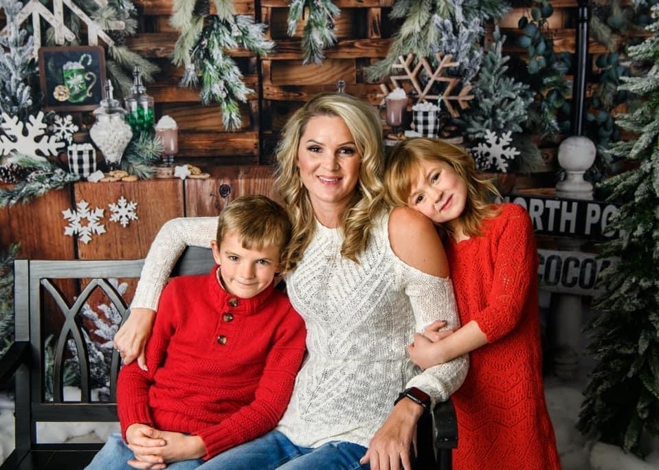 Quad moms: Portraits of mothers with disabilities