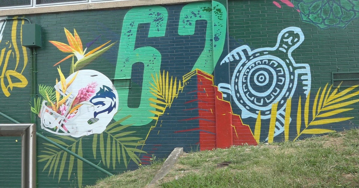 New mural honors 14-year-old killed outside Roxborough High School ...