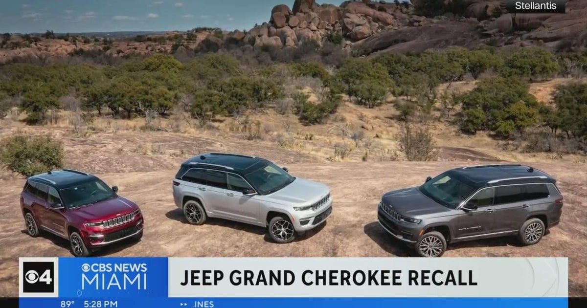 More than 300,000 Jeep Grand Cherokees recalled - CBS Miami