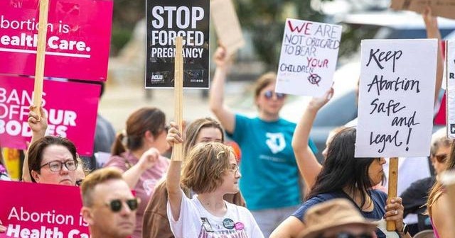 57% of Americans say overturning Roe v. Wade was bad for country: CBS ...