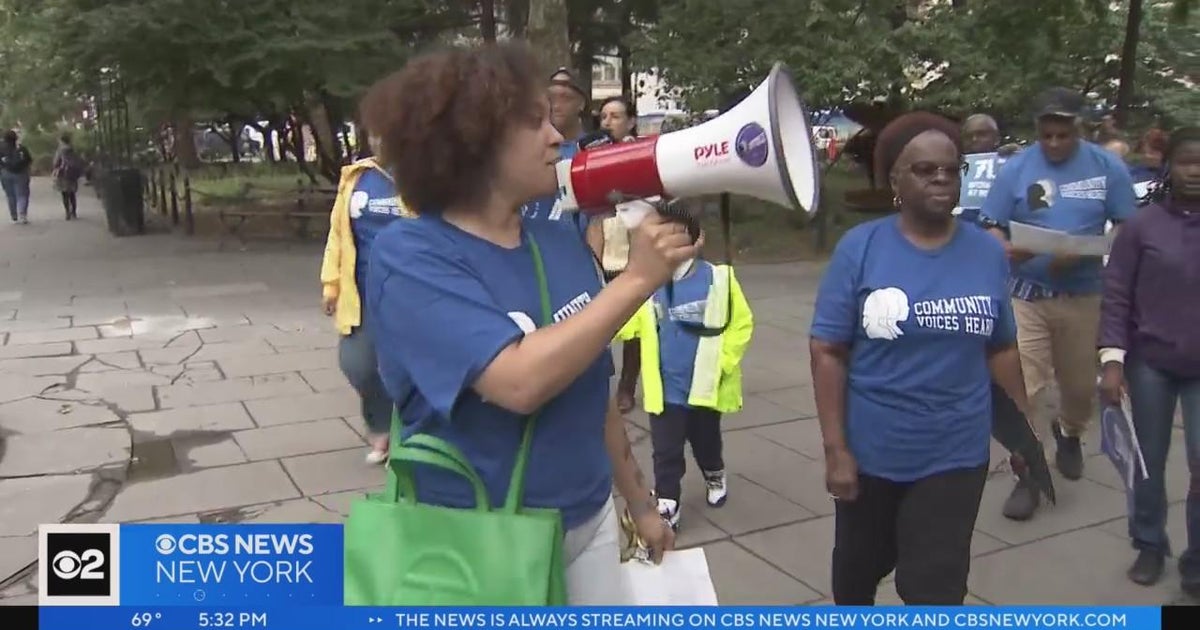 NYCHA tenants demand rent relief - CBS New York