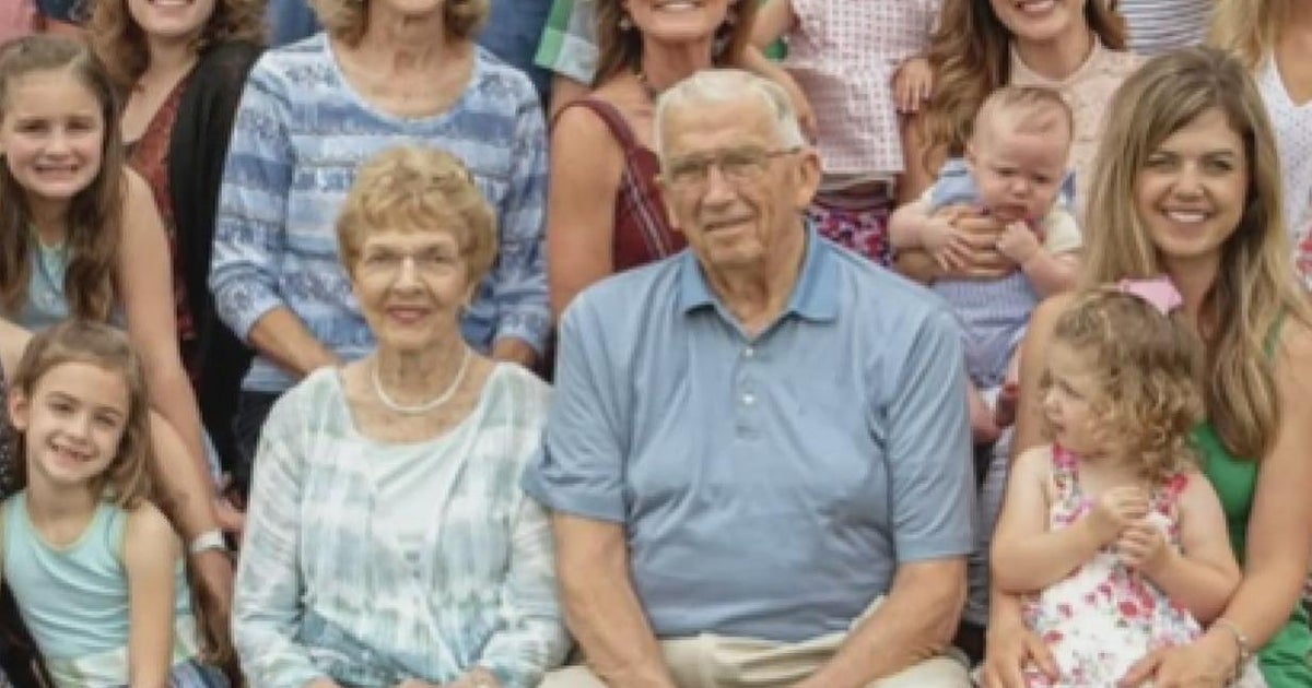 Founder of Goebbert's Farm in South Barrington dies at 94 - CBS Chicago