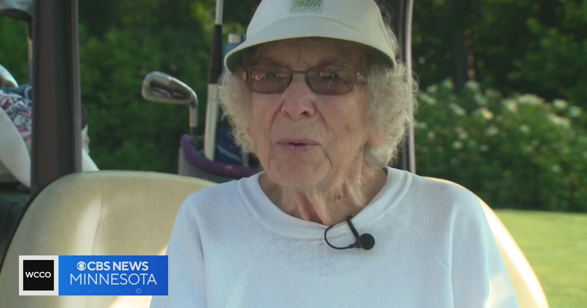 100-year-old Illinois golfer shares her love for the sport - CBS Minnesota