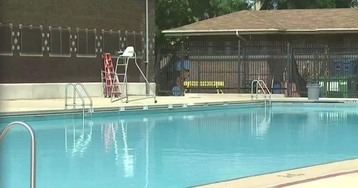 Chicago Park District pools now open for the summer - CBS Chicago