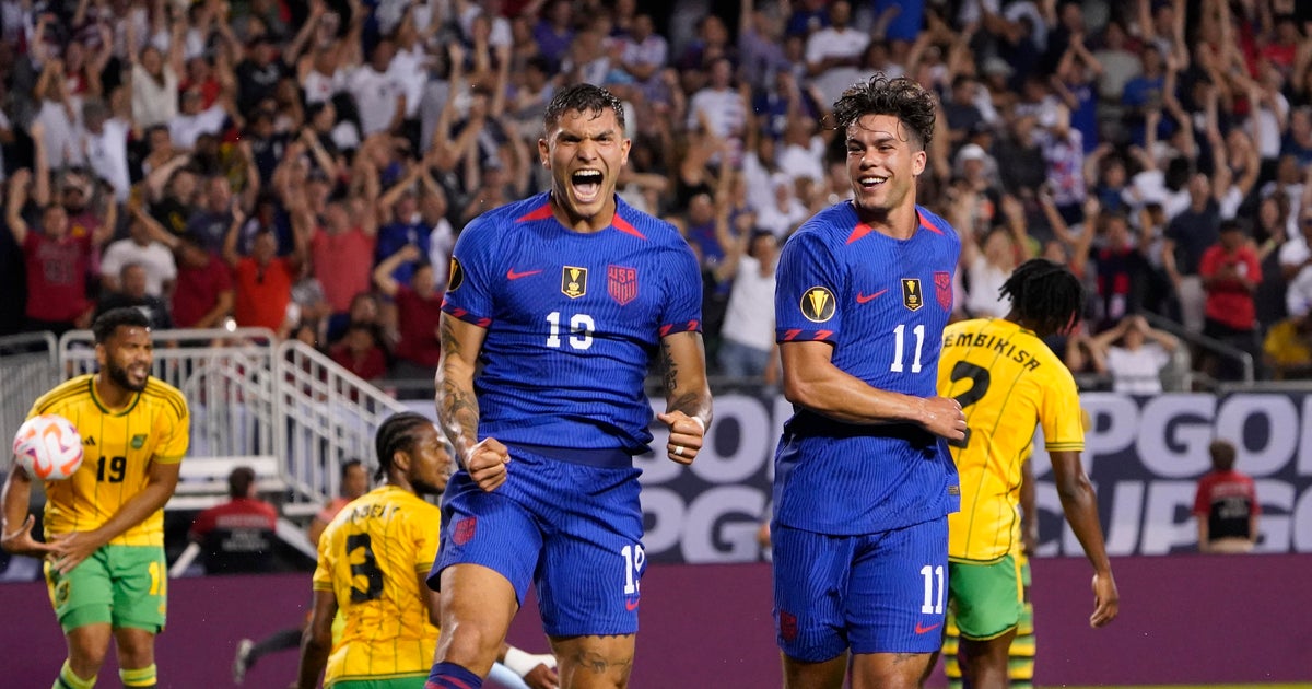 Vazquez's 88th-minute goal gives the US 1-1 draw with Jamaica in a ...