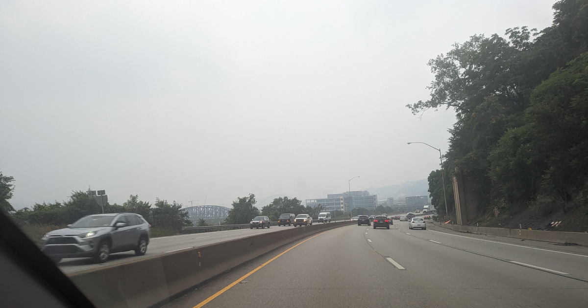 Canadian wildfire smoke blankets Pittsburgh skyline in thick haze