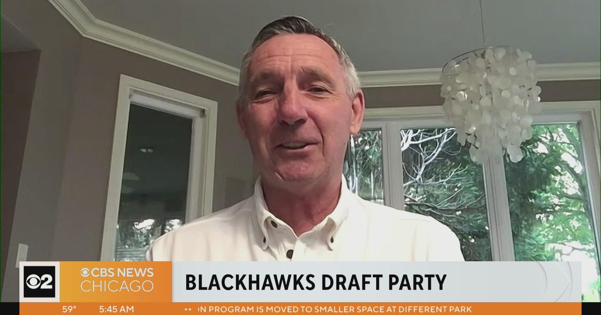 Denis Savard on upcoming Blackhawks season, draft party - CBS Chicago