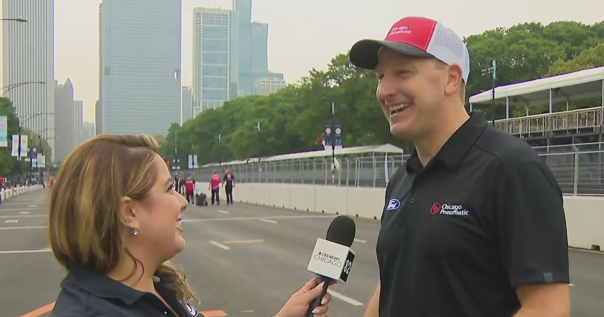 NASCAR Street Race: Drivers prepare for course practice - CBS Chicago
