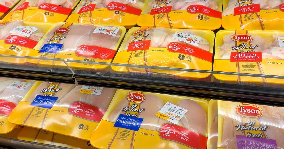 Tyson will stop using its "no antibiotics ever" label on chicken - CBS ...