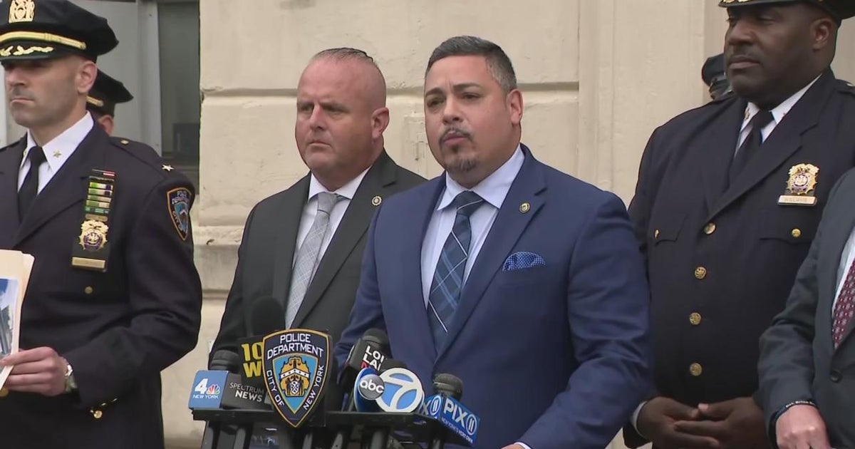 Nypd Provides Update On Multiple Shootings In Brooklyn Queens Cbs