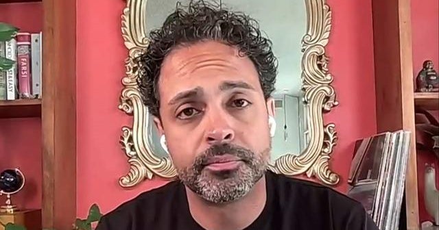 "Middle-class actor" says he and others "can no longer make a living ...