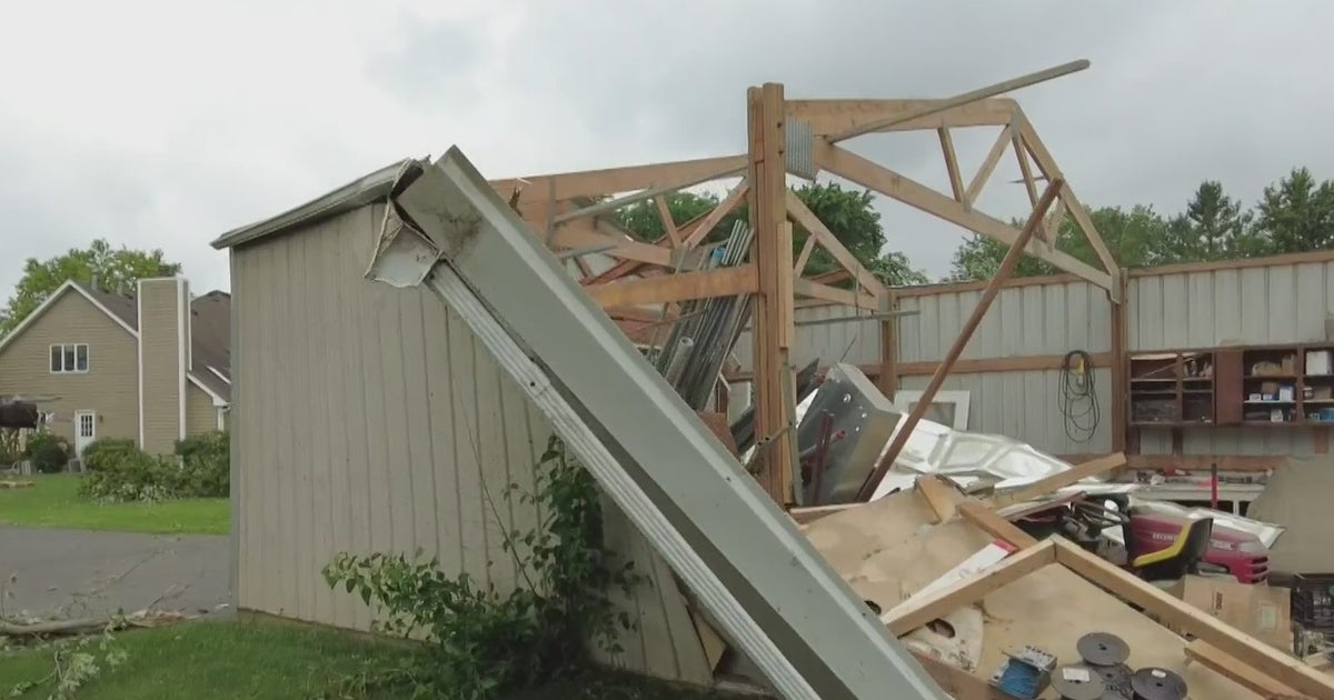 "That's power": Elgin residents left with surreal damage after tornados ...