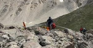 Rescuers on memorial hike respond to fatal mountain accident - CBS Colorado