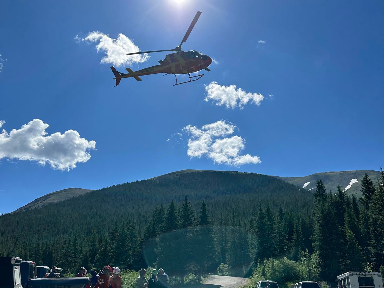 Rescuers on memorial hike respond to fatal mountain accident - CBS Colorado