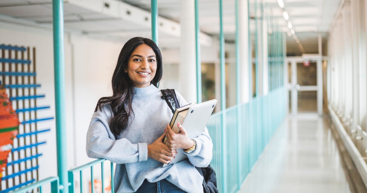Best private graduate student loans for fall 2023 - CBS News