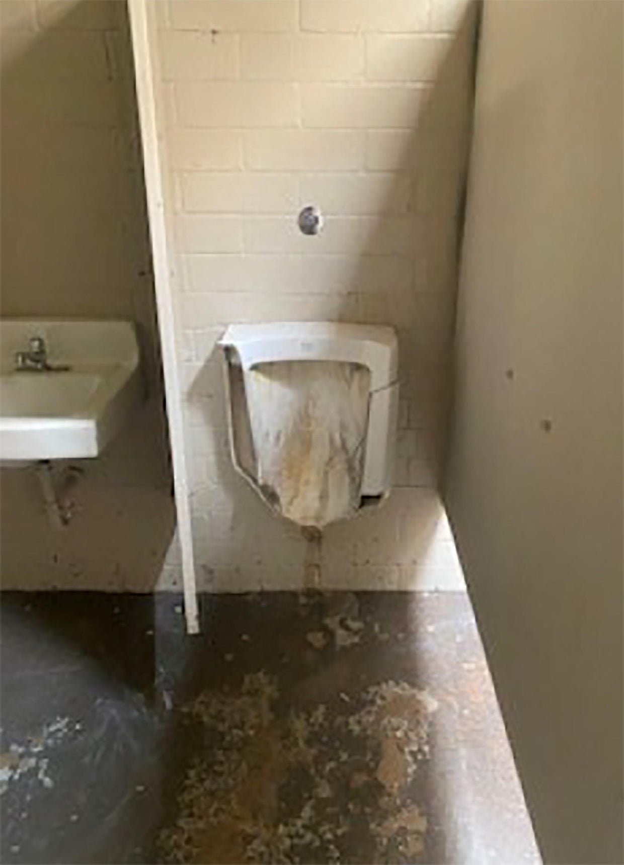13 of 30 permanent bathrooms in Denver parks locked up due to vandalism ...