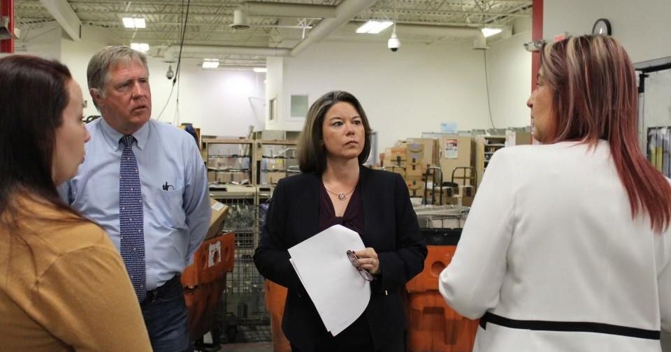 Rep. Angie Craig visits Prior Lake, Eagan post offices to address ...